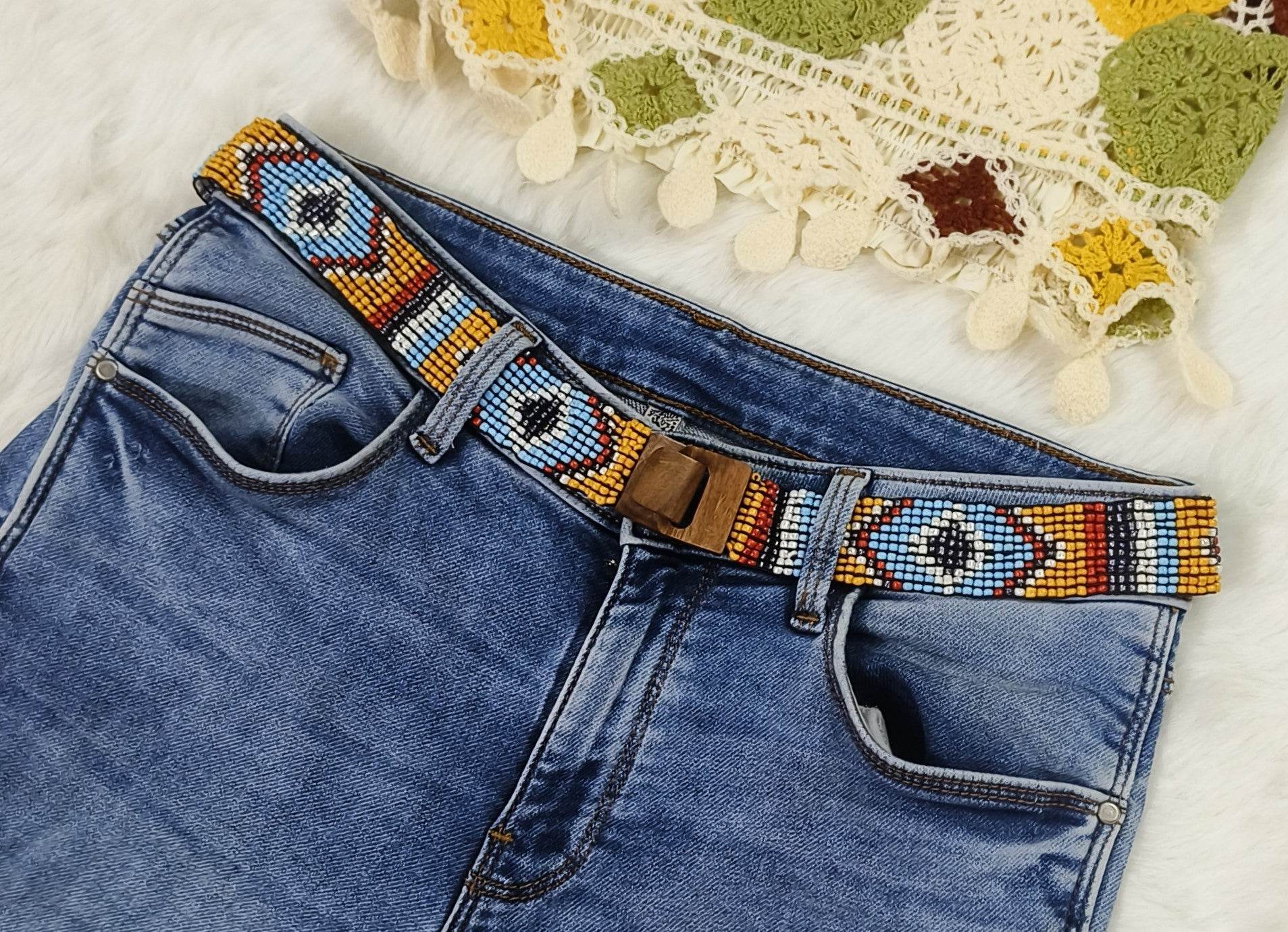 Handmade Stretchable Seed Beaded Belt with Wood Buckle Clasp - Blue Ye ...
